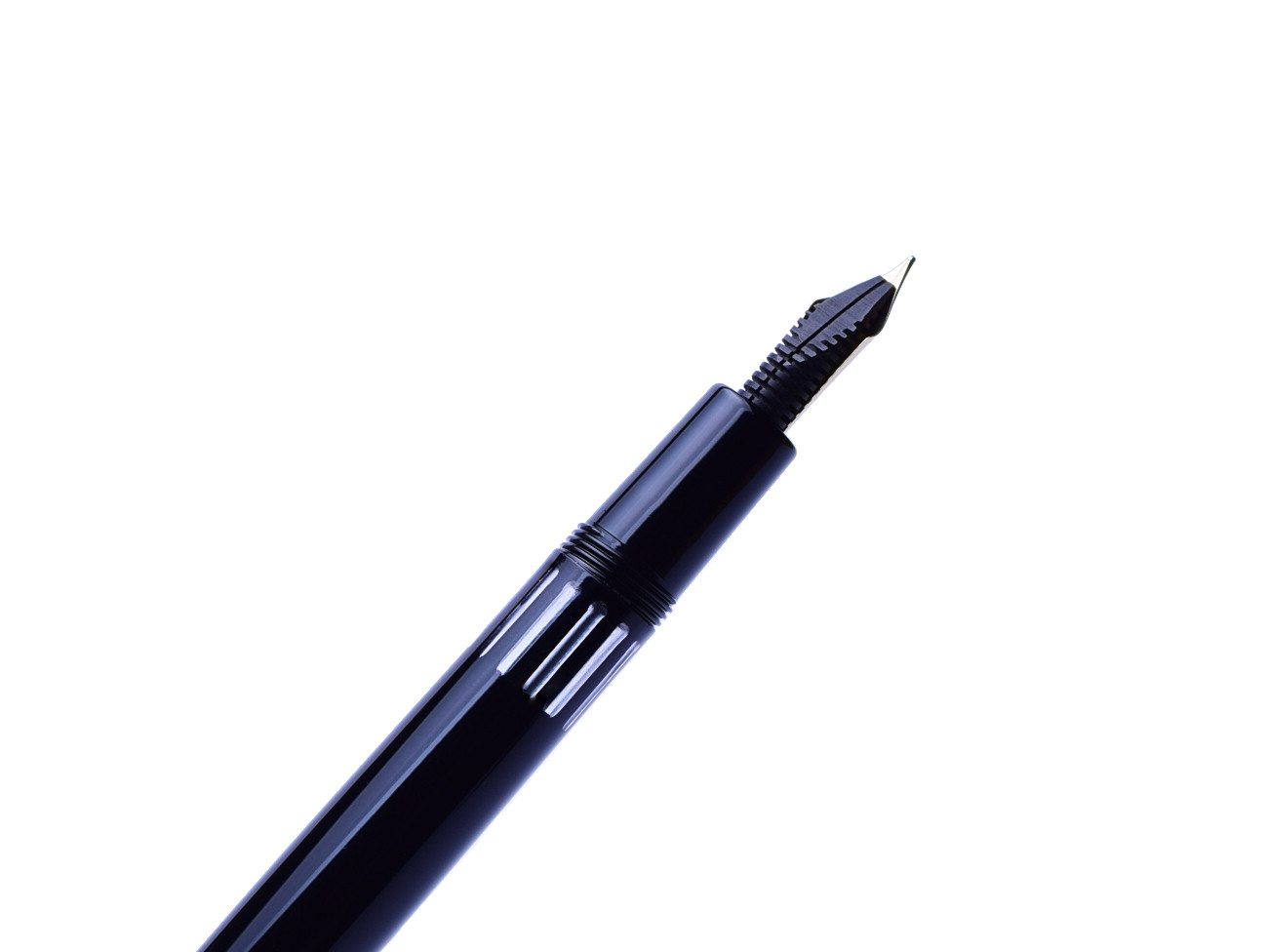 Stunning 1960’s Senator 140 Black Resin Super Flexible 14K EF ...