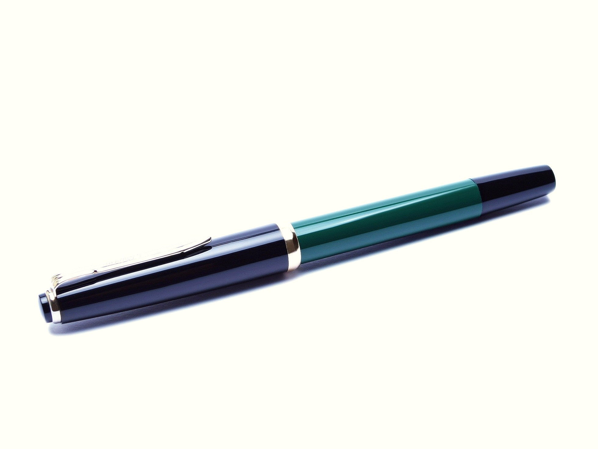 Rare 1960's Reform 4383 Round Green & Black 14K Gold Fully Flexible F ...