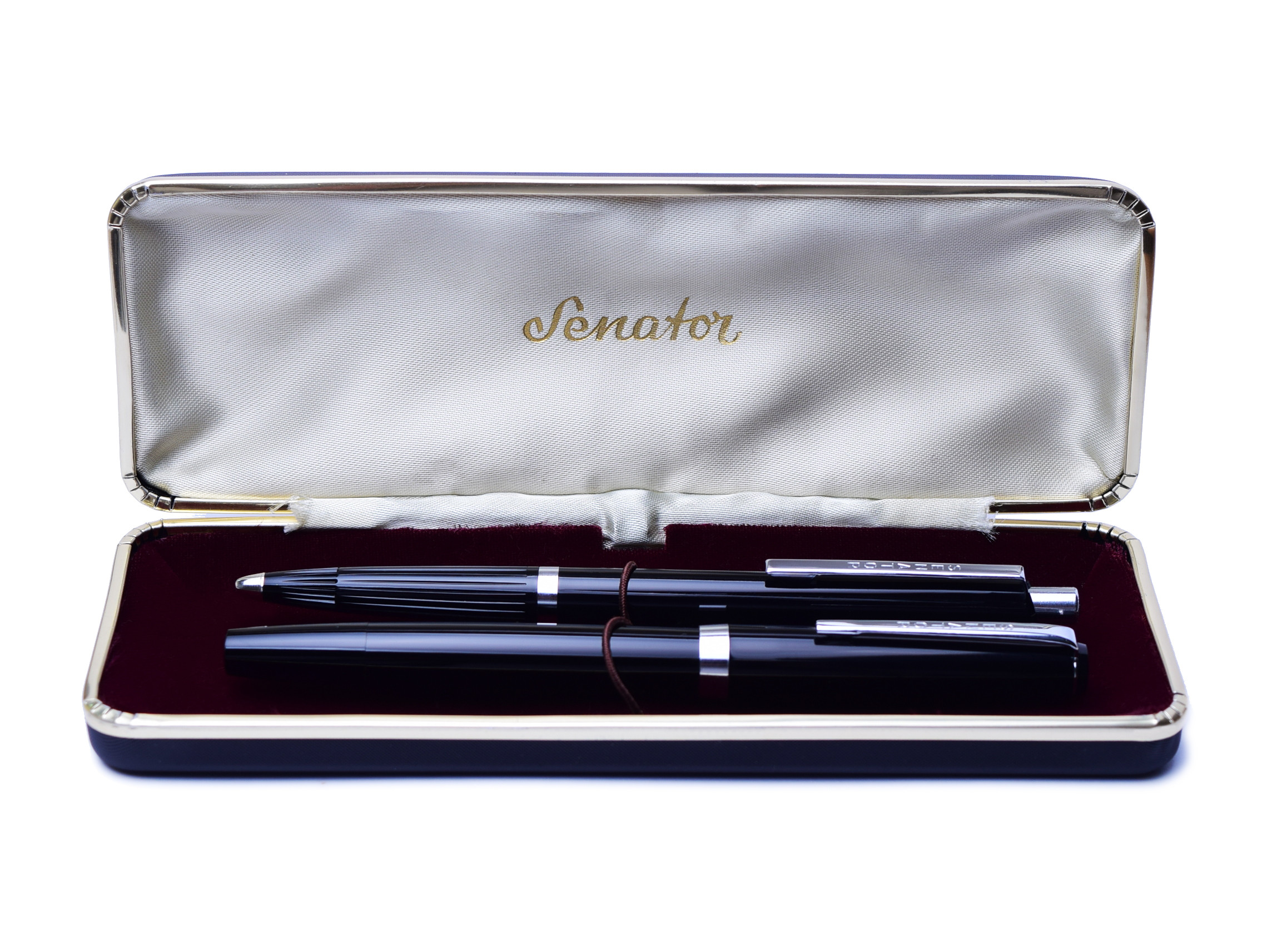 Stunning 1960’s Senator 140 Black Resin Super Flexible 14K EF ...