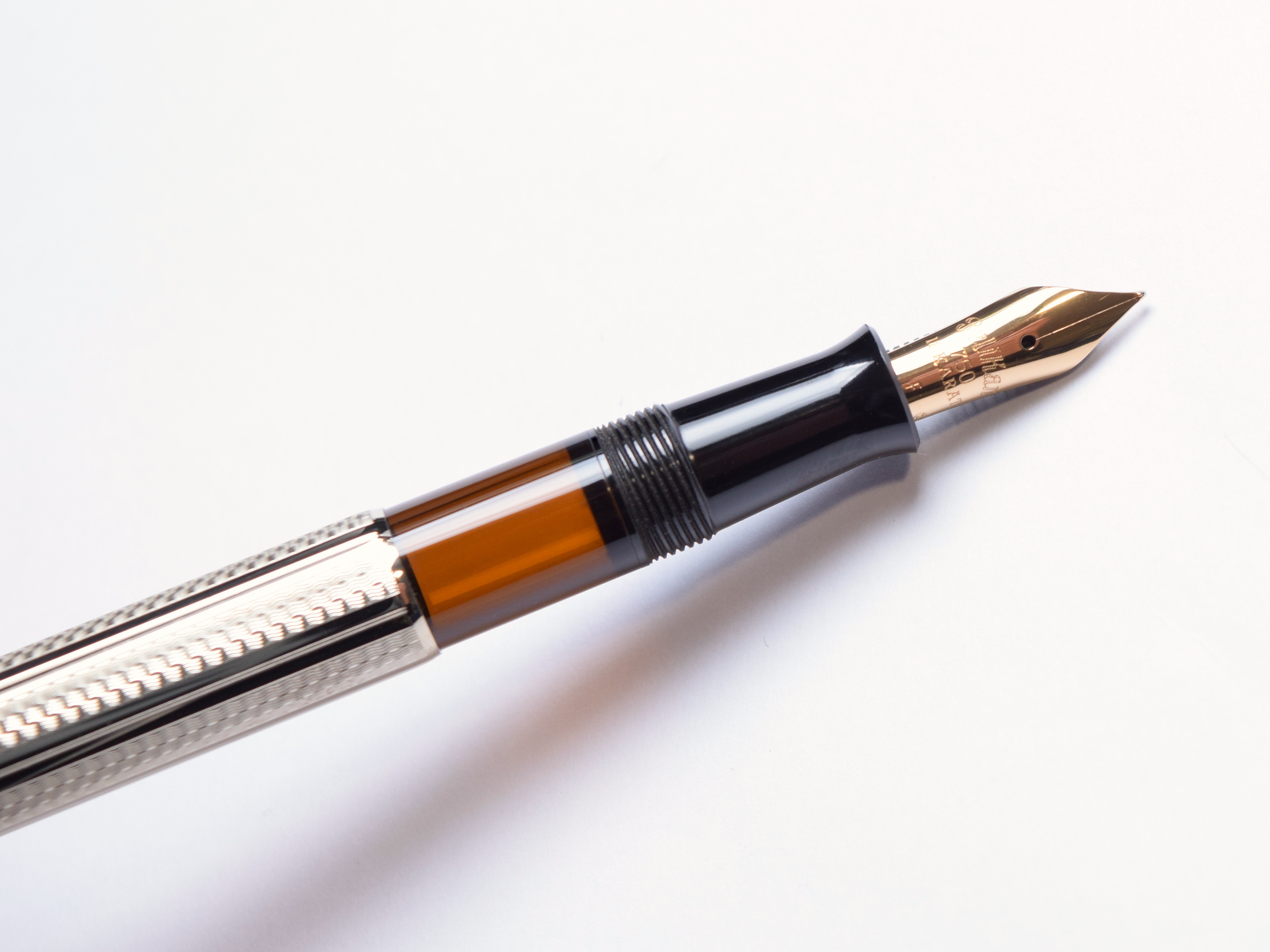 Stunning Limited Edition 315/1931 Year 2000 NOS Never Used Pelikan M112 ...