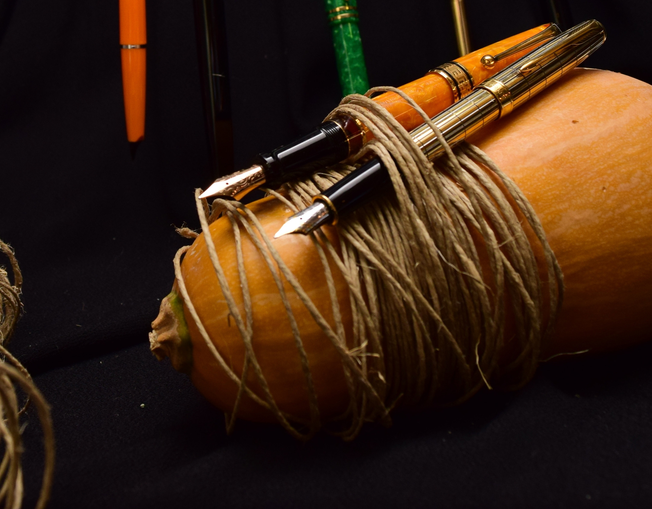 Scary Pens Gallery Halloween special fountain pen photo session