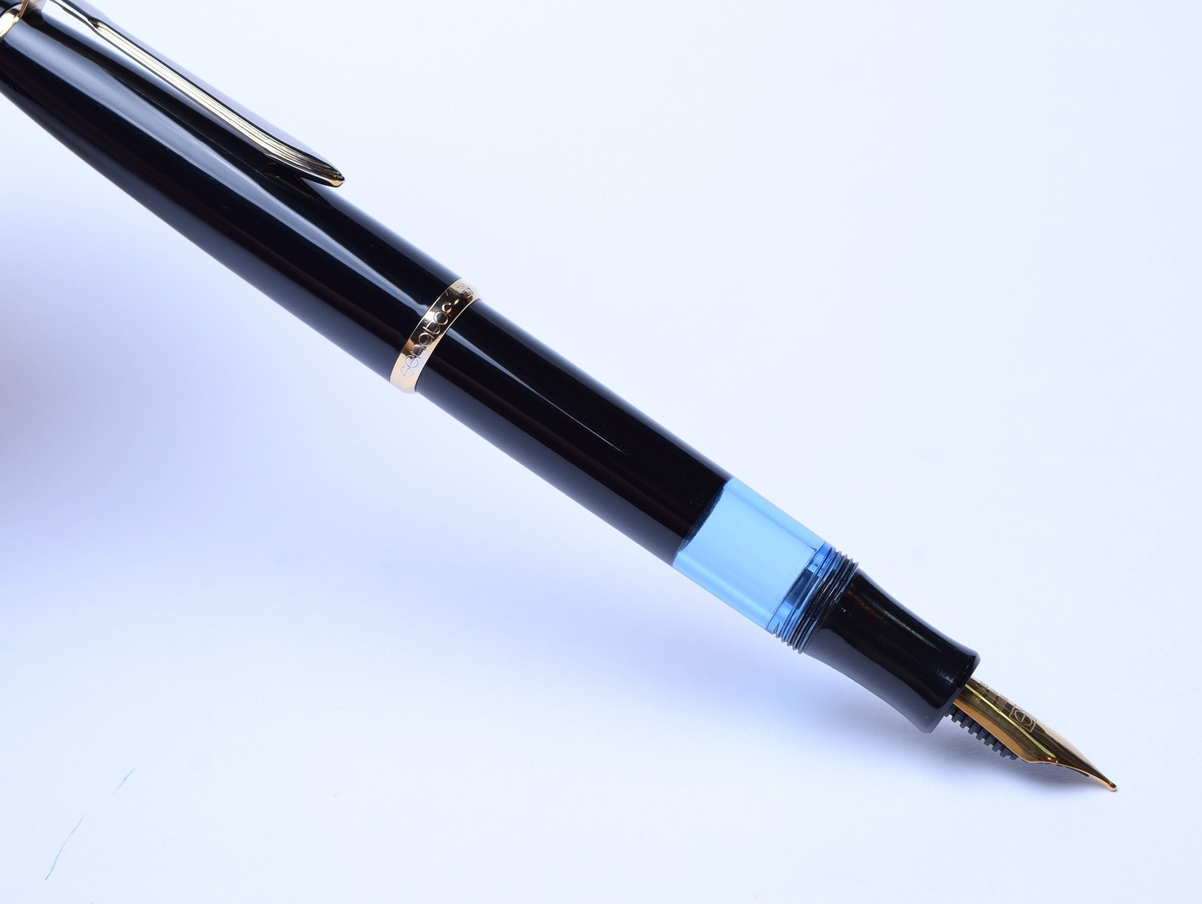 1980's SENATOR Classic Black Resin M Medium Nib Fountain Pen - Pens
