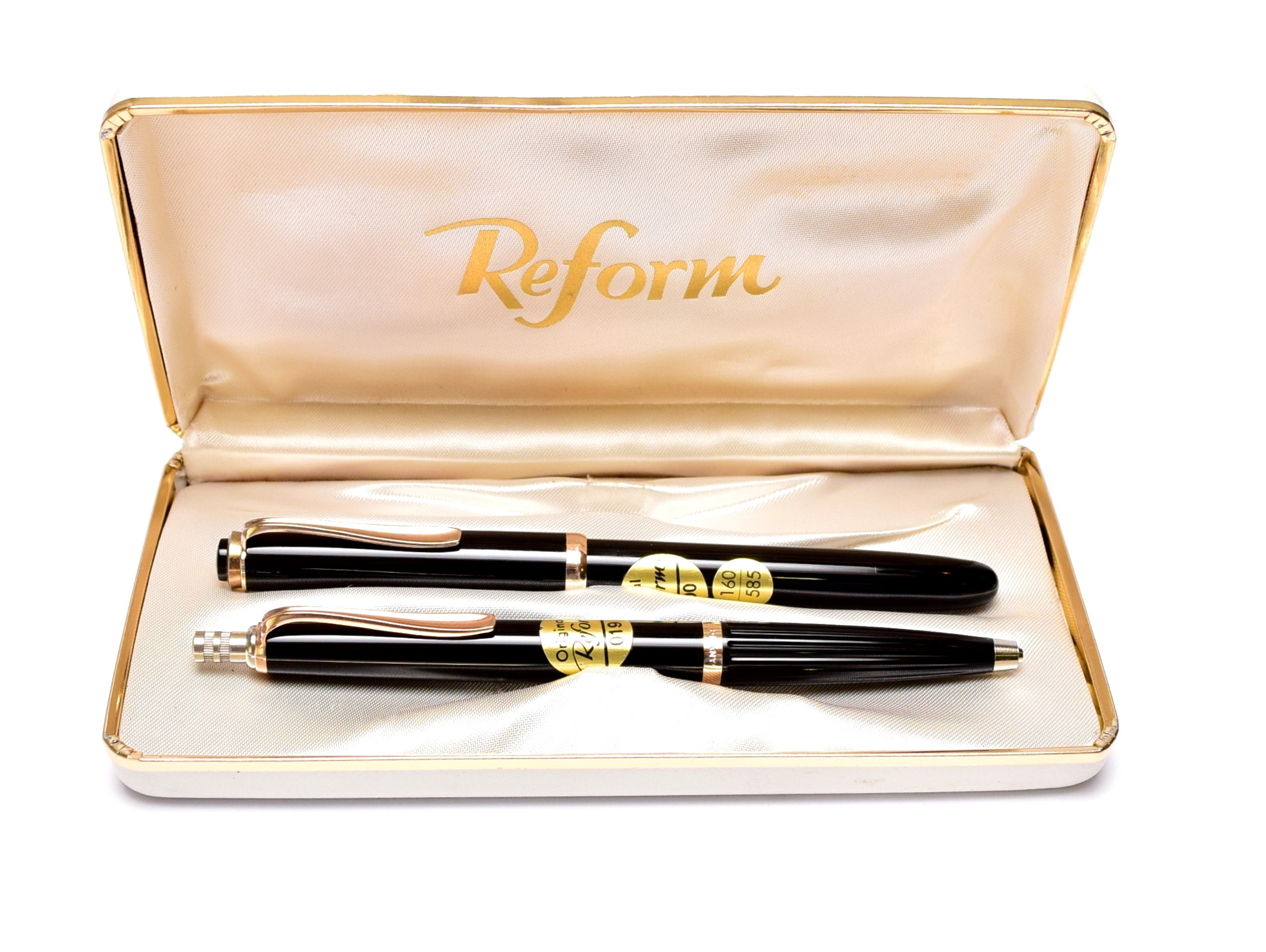 Flagship NOS 1970s Black Resin Reform 4000 (Pelikan 400NN Rival) 14K ...