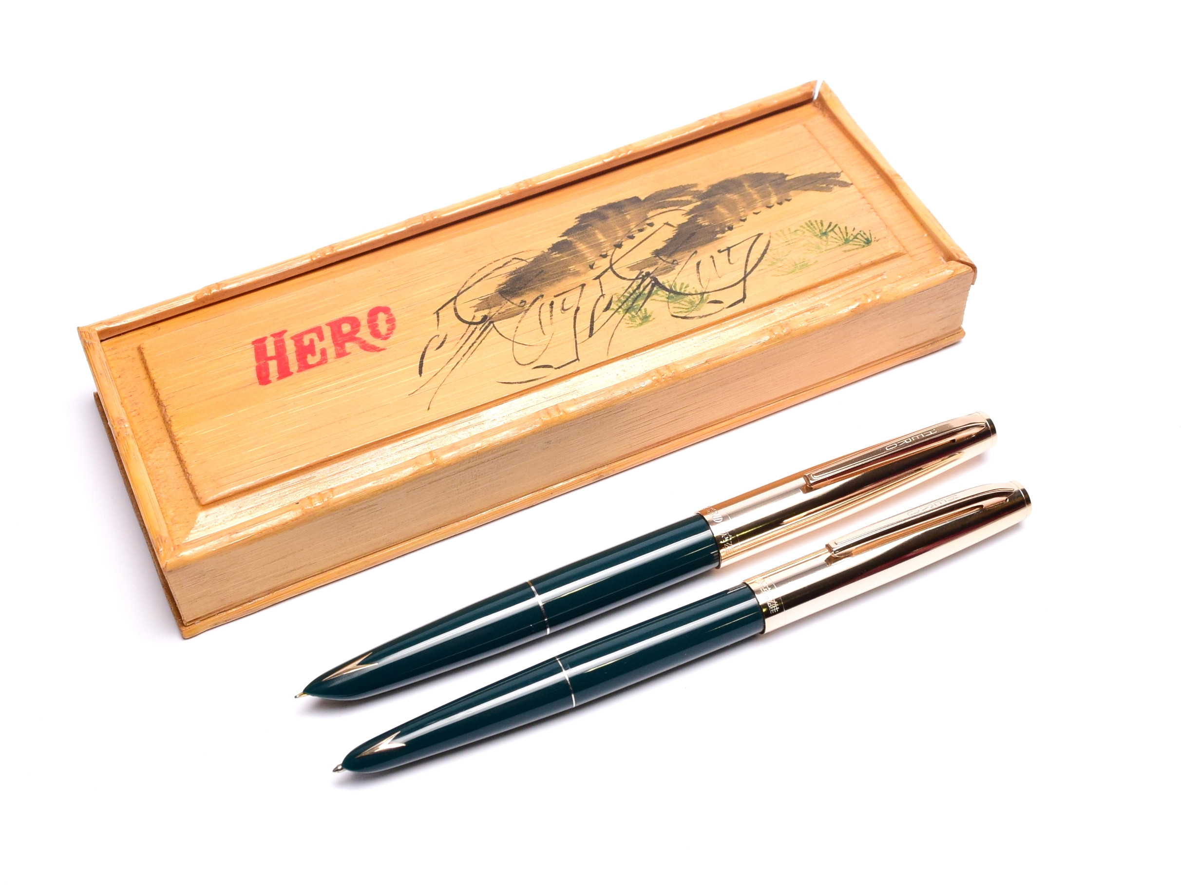 Hero 330 Arrow Aerometric Dark Green F Fine Hooded Nib Fountain ...