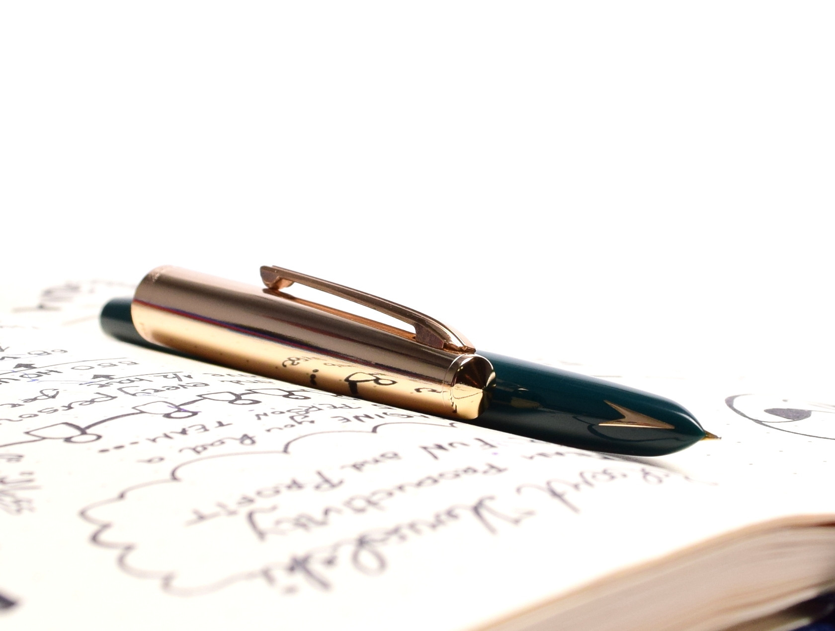 Hero 330 Arrow Aerometric Dark Green F Fine Hooded Nib Fountain ...