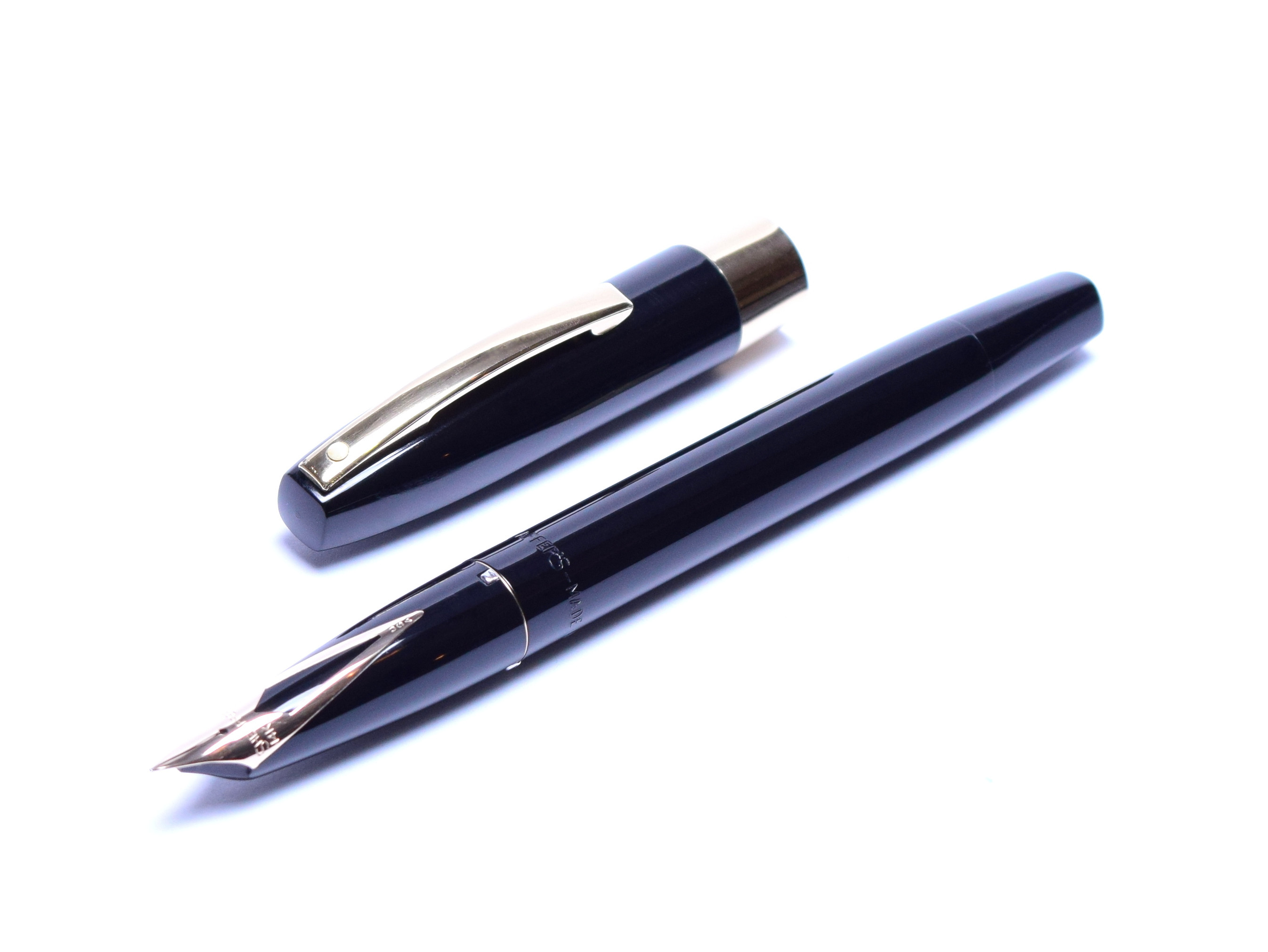 1960s Sheaffer Imperial IV Touchdown Black Resin & Gold Filled Trims ...