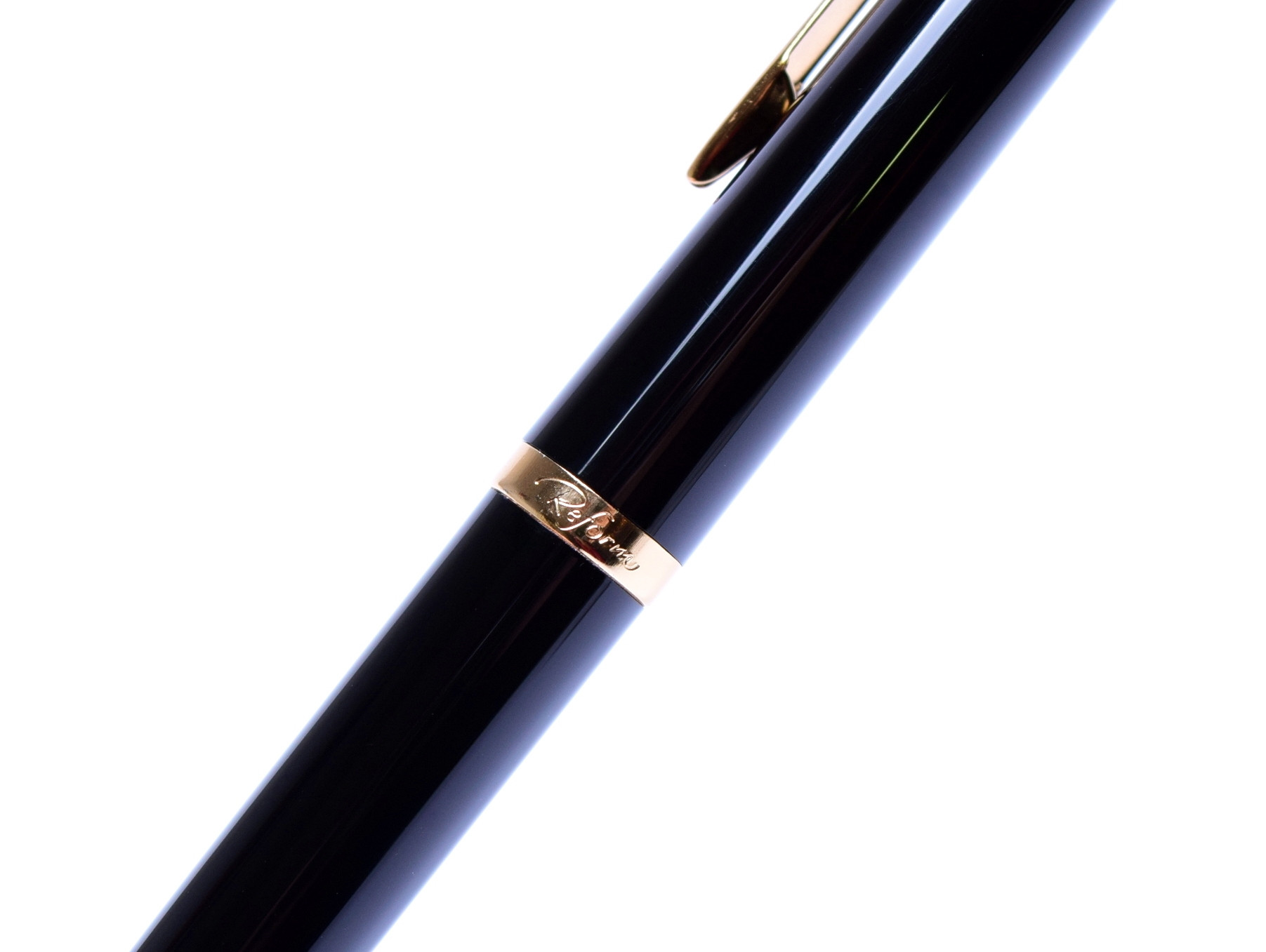 Reform Germany 4328 Round Black Resin & Gold B Broad Nib Fountain ...