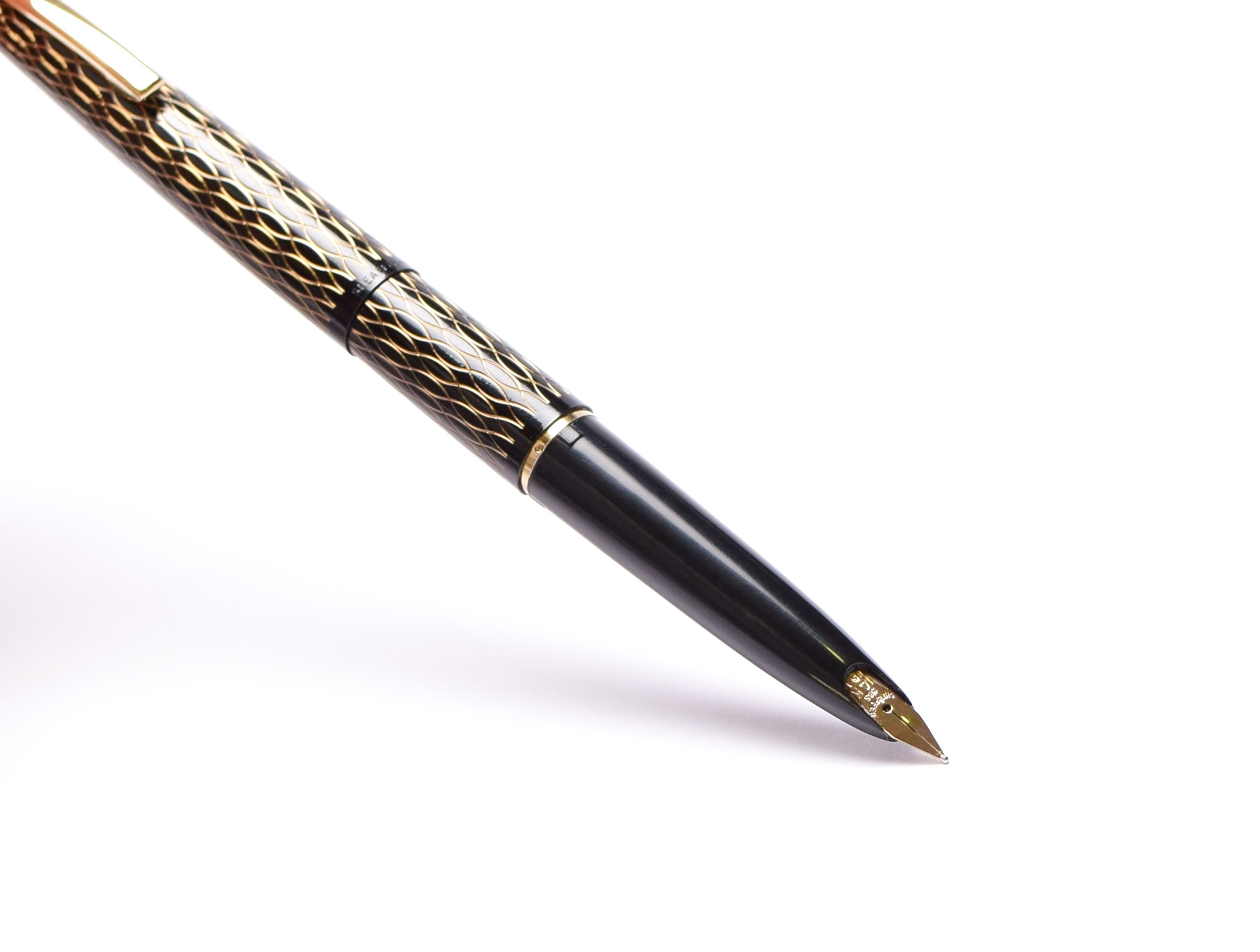 Lady Sheaffer 632 Black Enamel & Gold Tulle Net M Medium Triumph Point ...